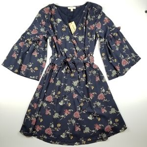 Gilli | Dresses | Gilli Floral 34 Bell Sleeve Tie Waist Dress Navy ...